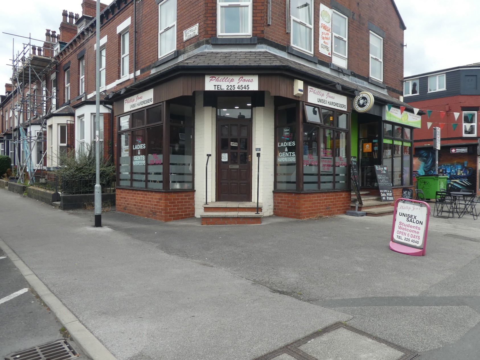 Shops to Let in Leeds